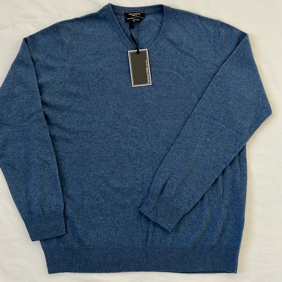 Mantovani Studio | Sweaters | Mantovani Studio 0 Italian Cashmere Vneck ...
